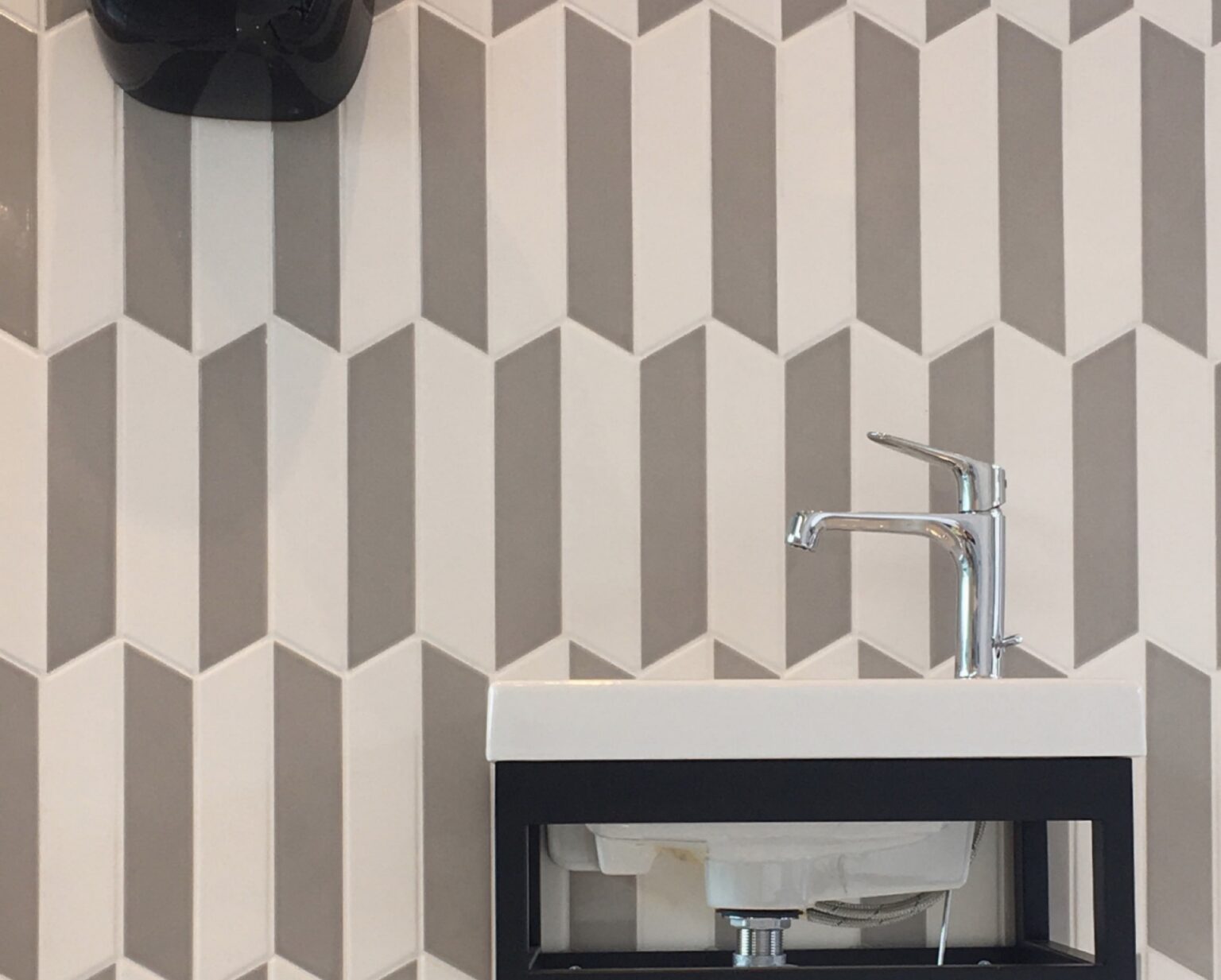 Dash Tiles by Nemo | Tile X Design
